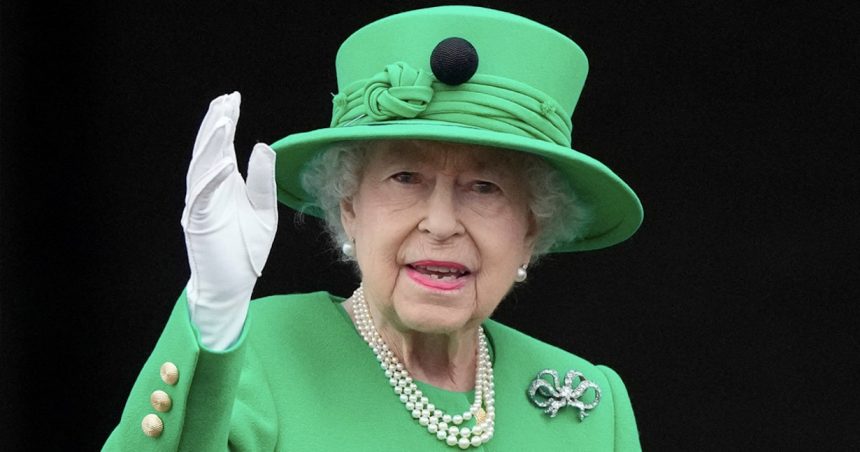 Queen Elizabeth II – Her Majesty’s Favourite Foods & Drinks